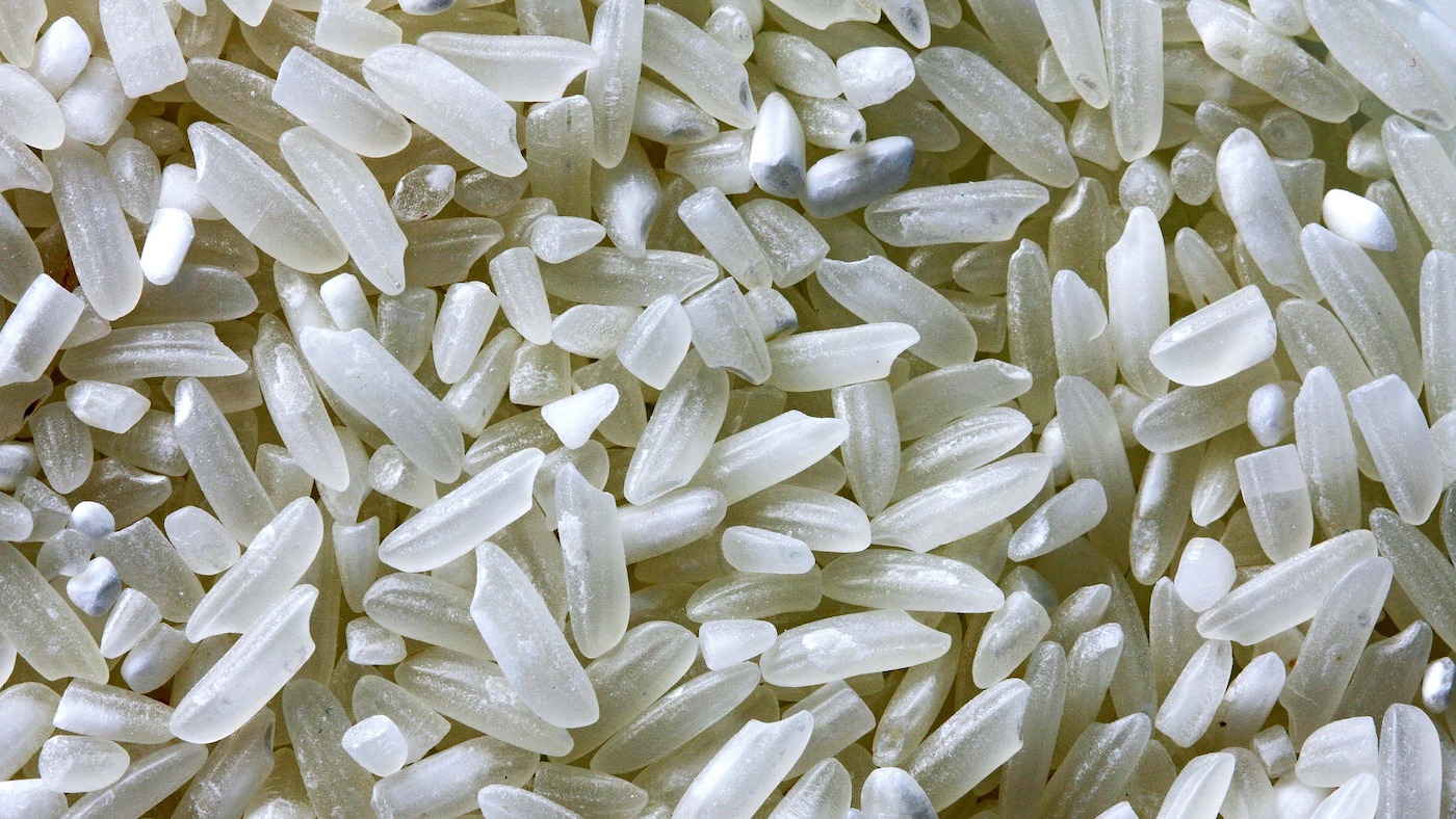 Arroz E Grupo De Alimentos Alternativos Chips De Arroz Integral E